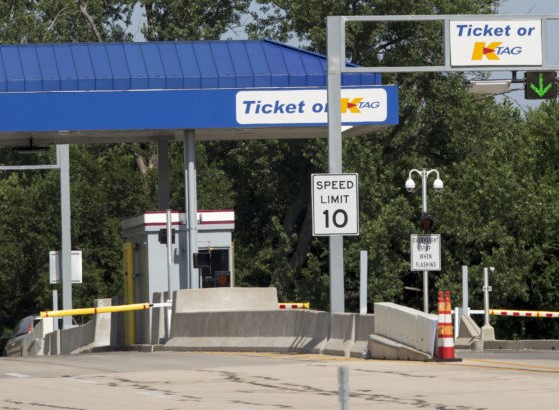 Lawrence man taken to hospital after crash on Kansas Turnpike | News ...